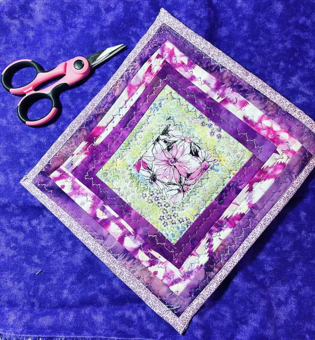Micro Mini Quilts – Pink Tulip Quilting
