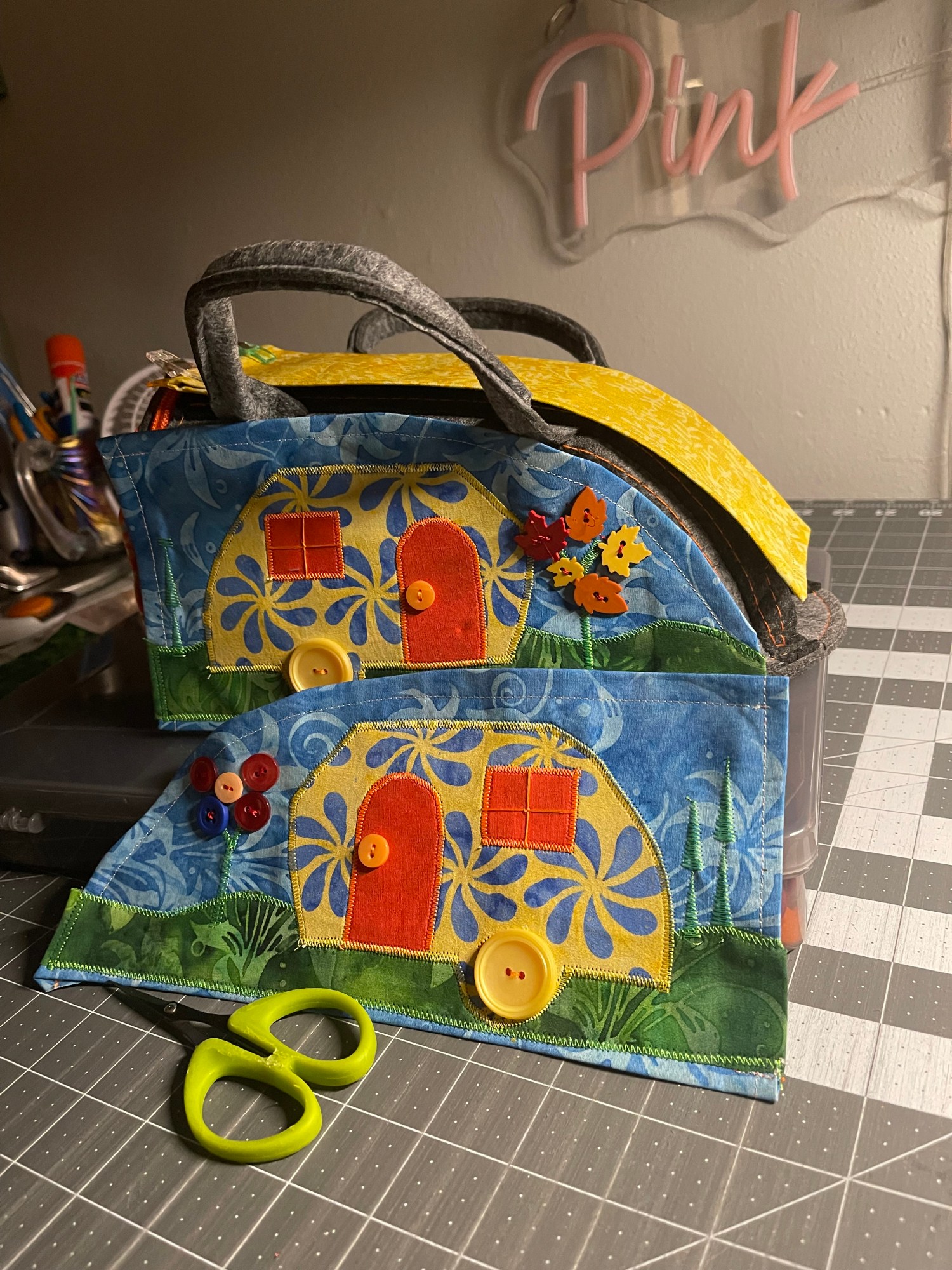 August 2025 Hot Stuff Challenge with Oliso – Pink Tulip Quilting